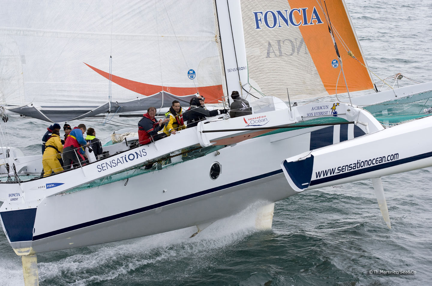 Trimaran ORMA 60 pieds de course Sensations - Naviguer sur un trimaran